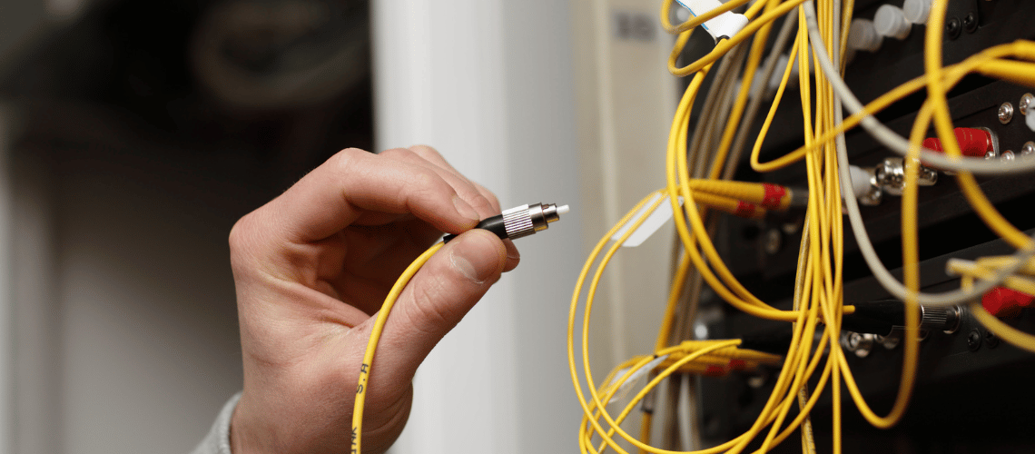 Safe Fiber Optic Cable Installation Tips and Best Practices